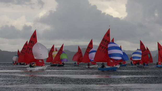 PHOTO: Mirror World - Chined hull, Red sails, Tiny kites >> Scuttlebutt ...