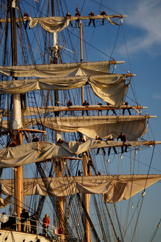 PHOTO: World's oldest active ship turns 150 years >> Scuttlebutt ...