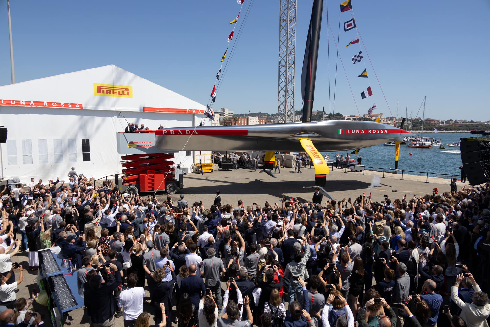 Italians splash their America's Cup AC75 >> Scuttlebutt Sailing News ...