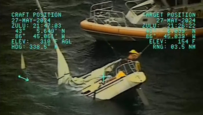 VIDEO: Stepping off a sinking boat >> Scuttlebutt Sailing News ...